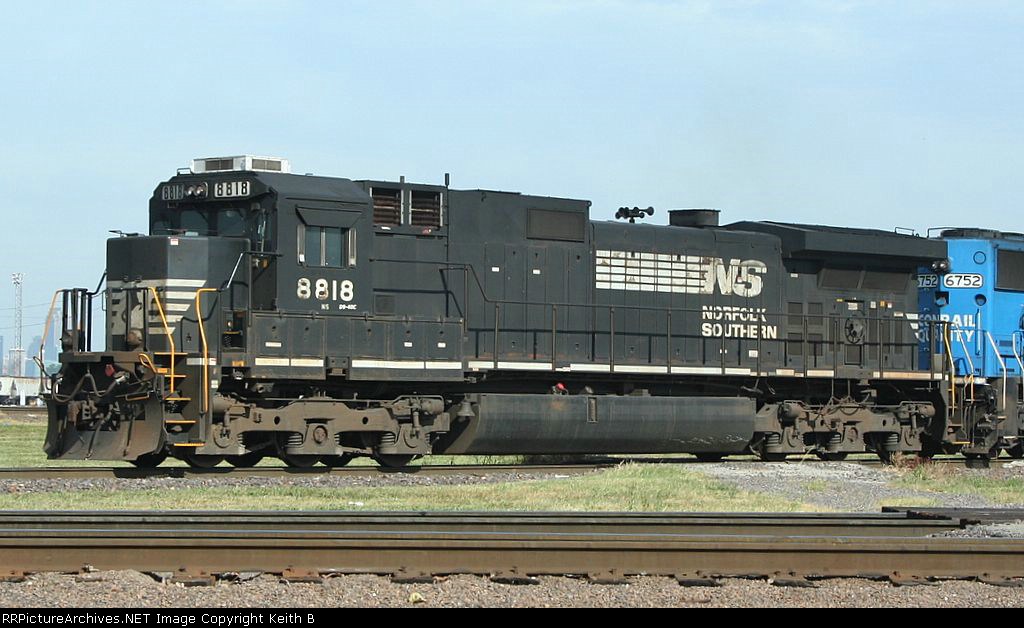 NS 8818